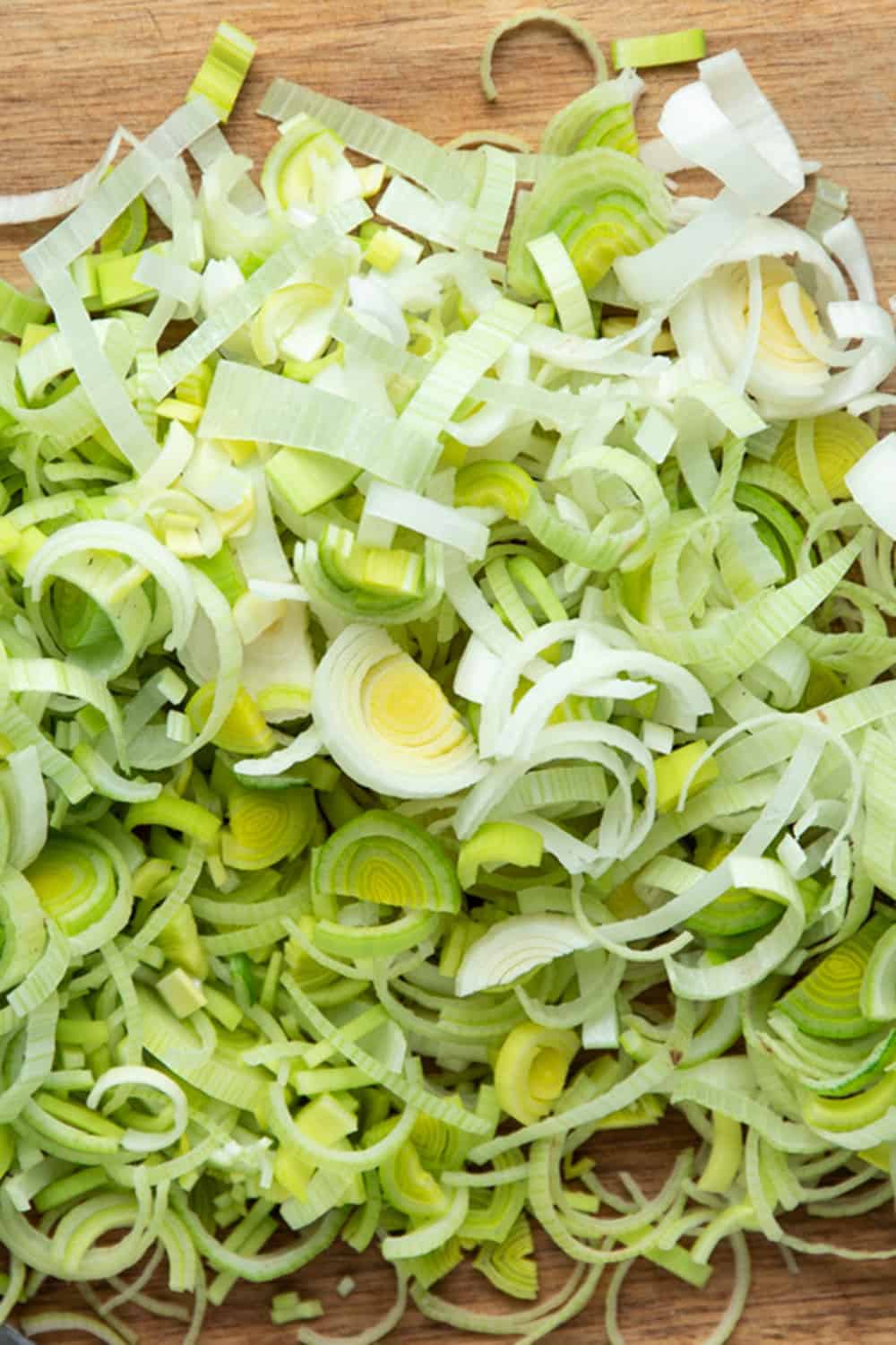 How to clean and cut leeks - Sass and Salt