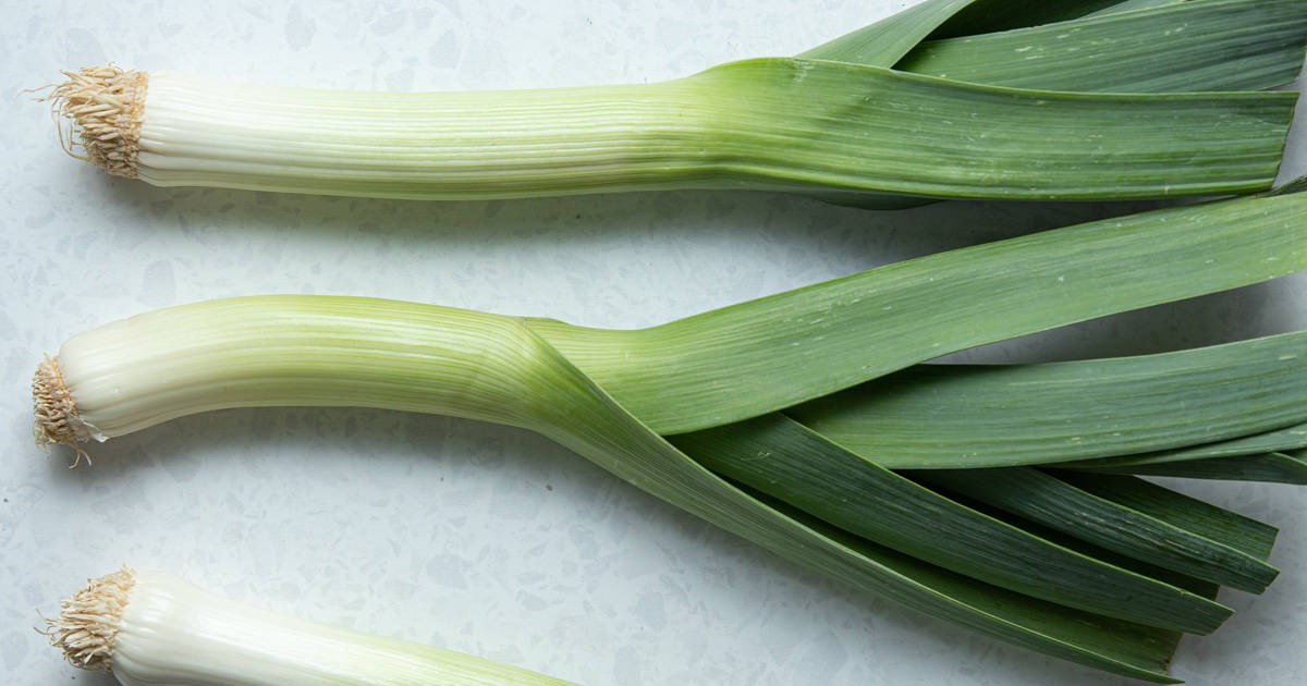 How to clean and cut leeks - Sass and Salt